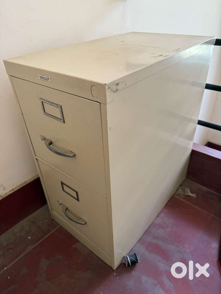 Metal 2 drawer file cabinet - Other Household Items - 1806769754