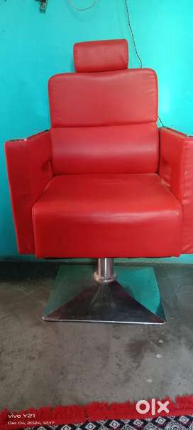 Hair cutting chair olx store