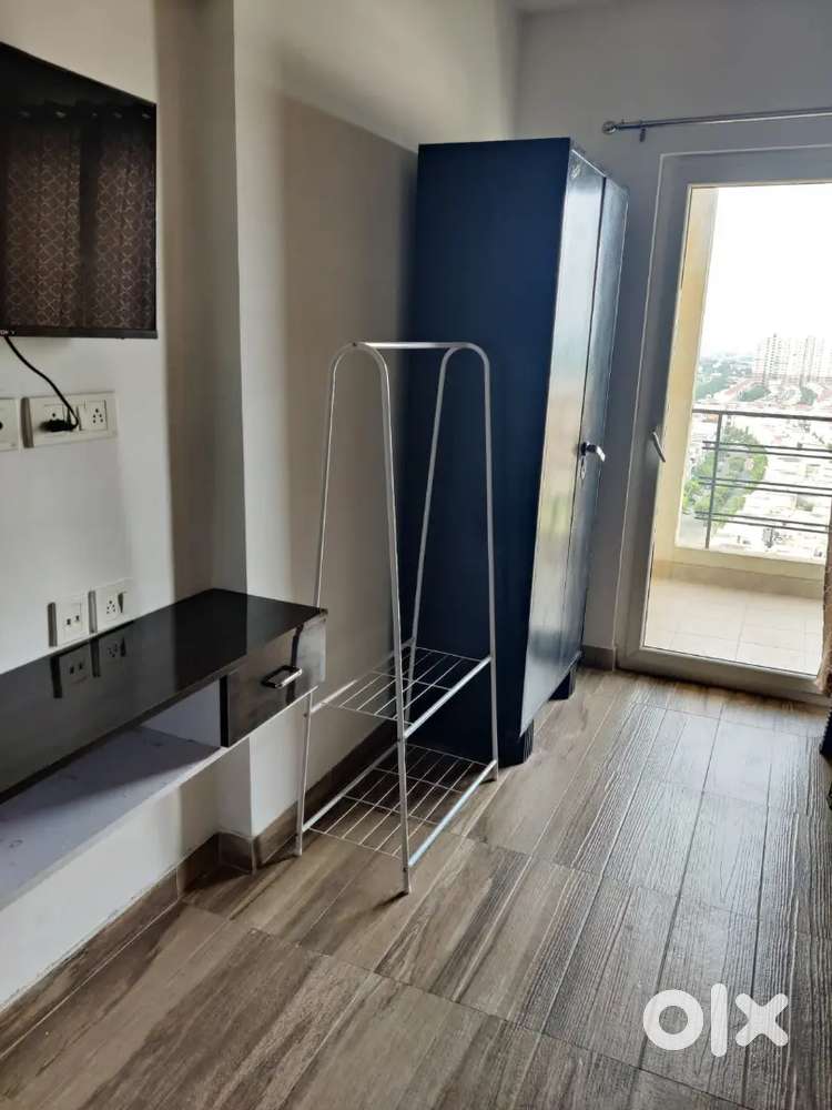 Paramount golf forest 1RK studio apartment - For Rent: Houses ...