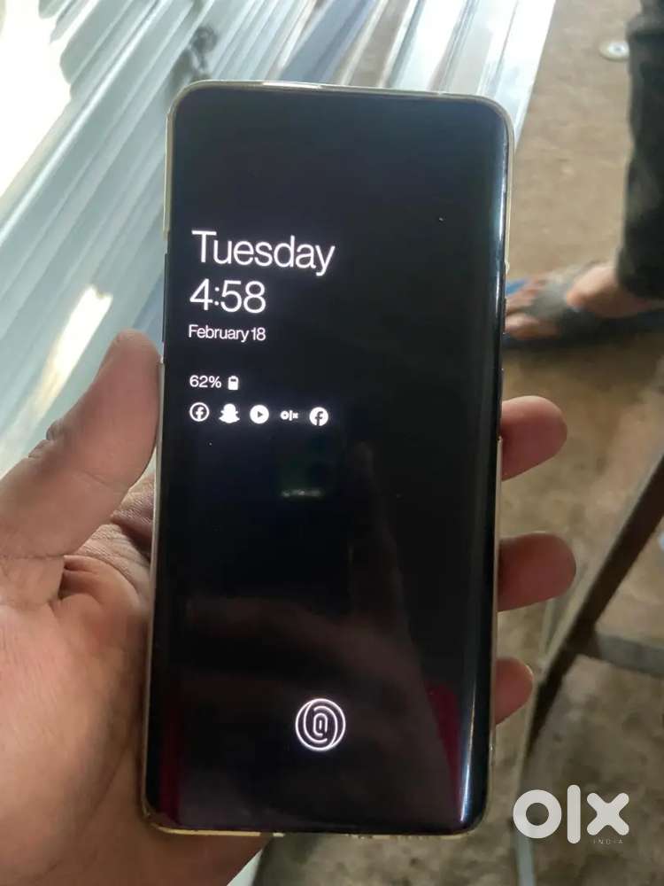 Fully Original phone back glass crack - Mobile Phones - 1798779547