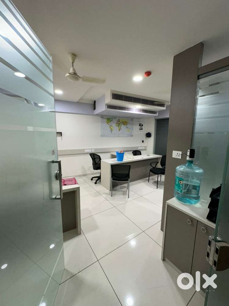 Office space available for Rent - For Rent: Shops & Offices - 1805072167