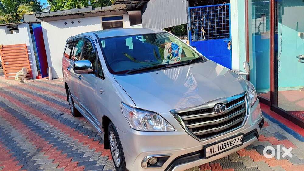 Toyota Innova 2012 Diesel 260000 Km Driven - Cars - 1805176487
