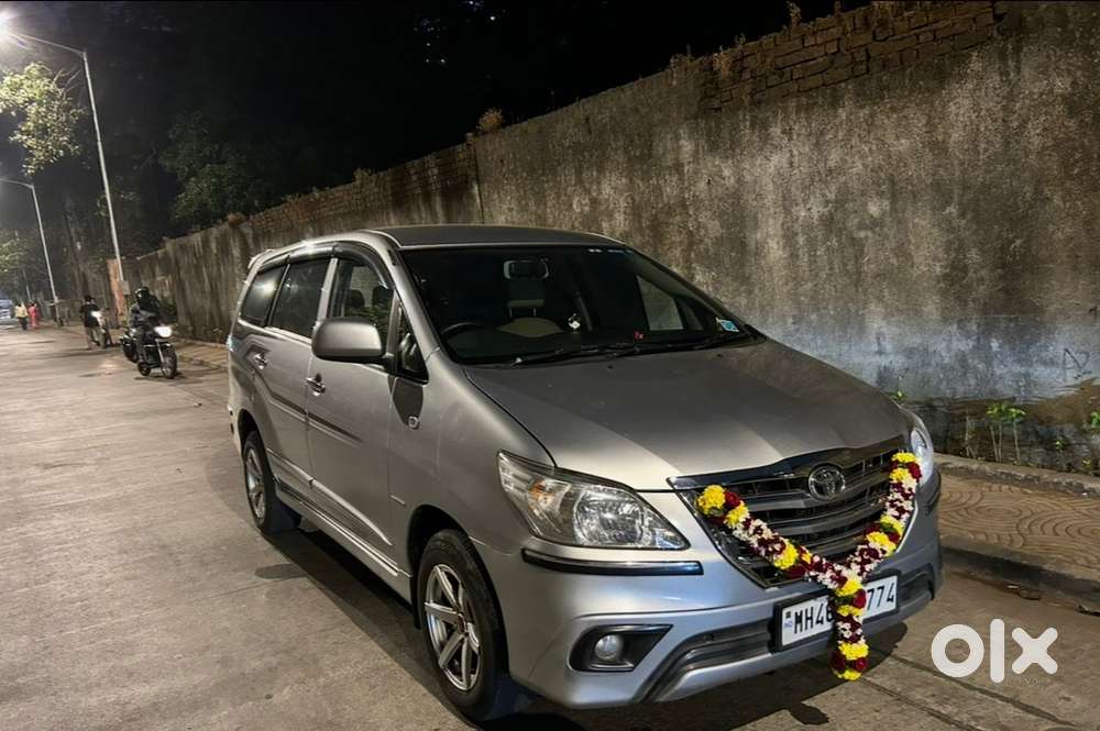 Toyota Innova 2015 Diesel Well Maintained - Cars in Currey Road, Mumbai ...