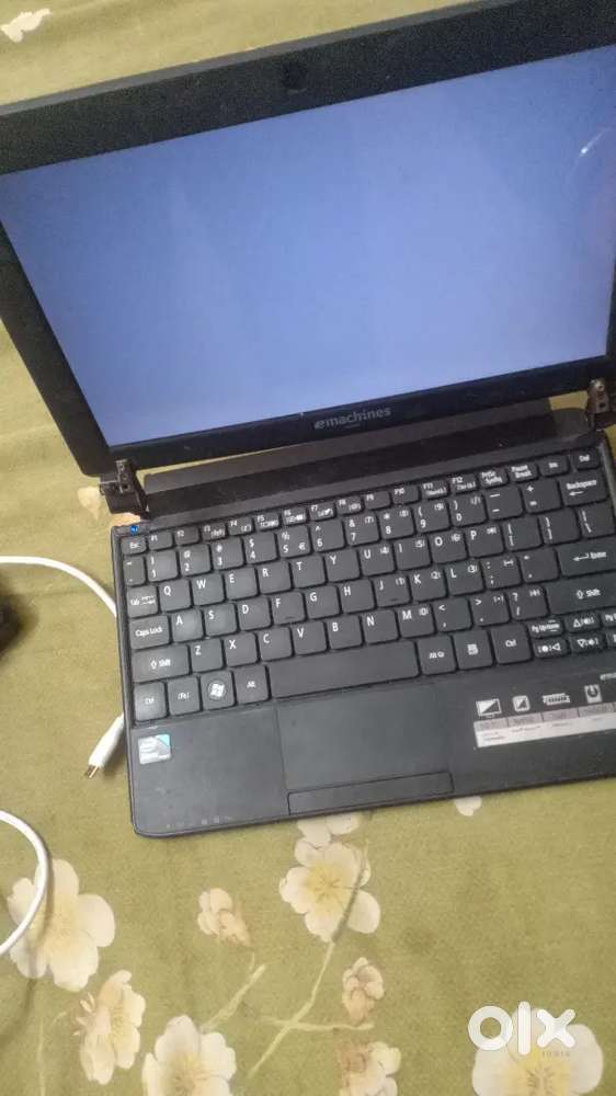 E machine laptop - Computers & Laptops - 1798916317