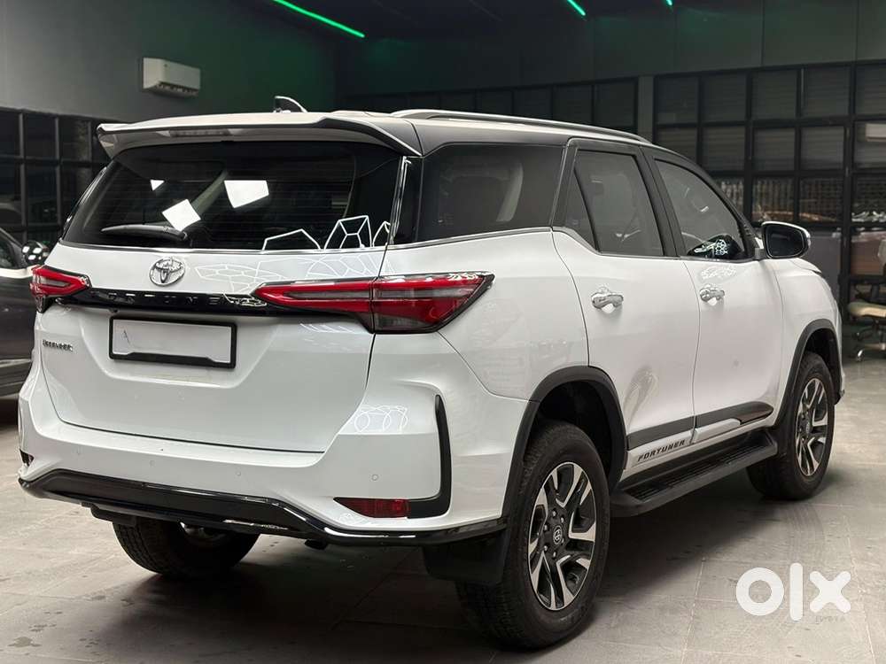 Toyota Fortuner Legender 2024 Diesel 19000 Km Driven - Cars - 1807202102