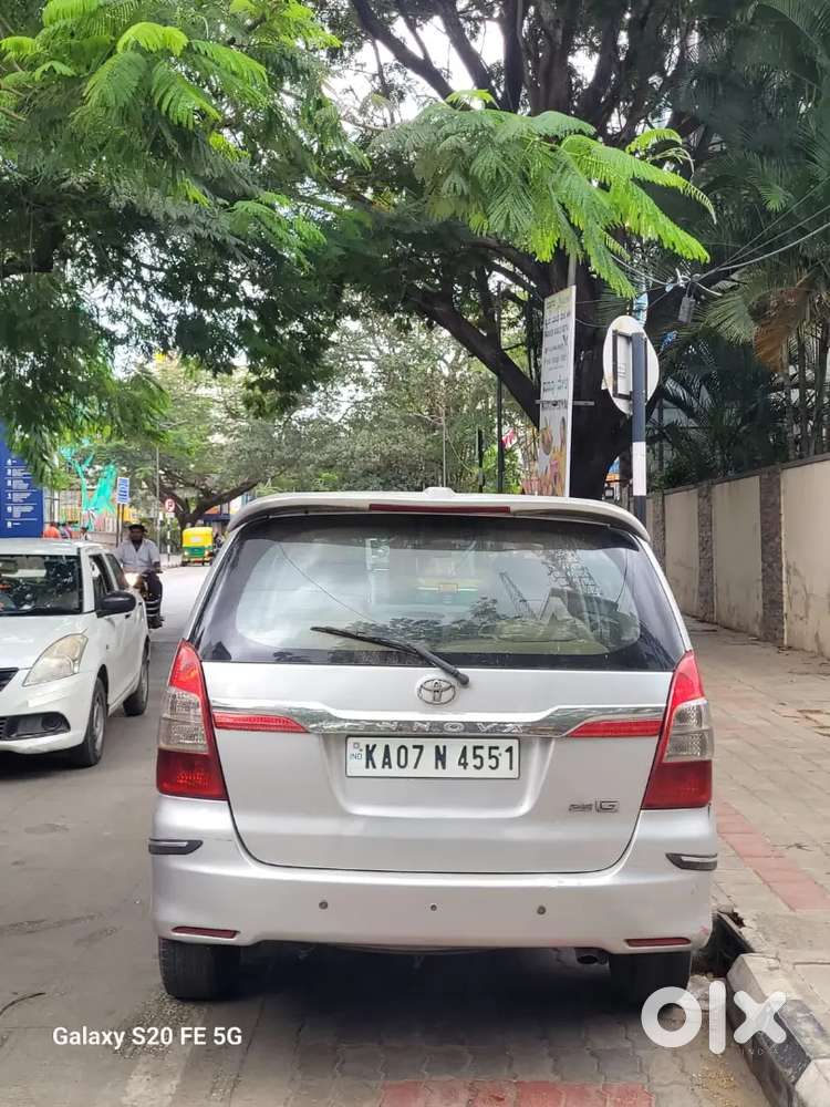 Toyota Innova 2013 Diesel 1,50,000 Km Driven - Cars - 1813239437