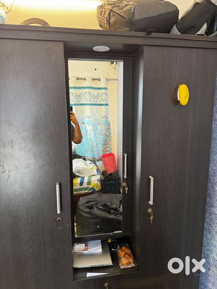 Wardrobe Buy Sell Used Furniture in Kochi OLX