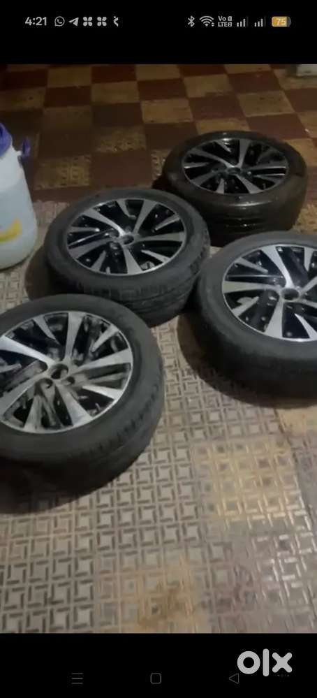 Innova Crysta Z version Alloy wheels 17 inch with tyres - Spare Parts ...
