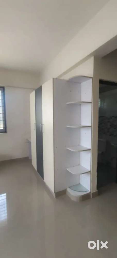 2 BHK SEMI FURNISHED FLAT FOR RENT IN KOWDIAR DEWASWAOM BOARD. - For ...