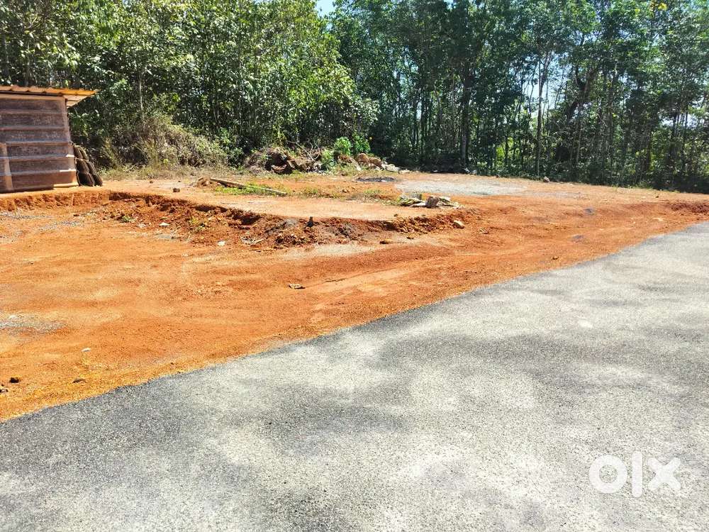 Pampady.10,'20.cent.house.plot.centinu.2.lakh - Lands & Plots - 1801655359