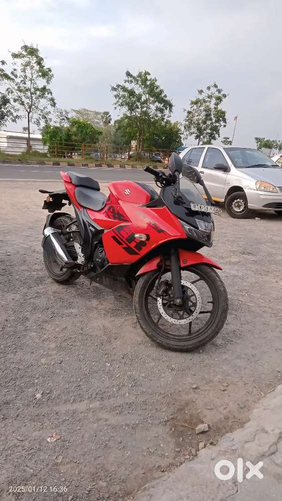 Selling my Suzuki gixer sf 150 bike - Motorcycles - 1810034527