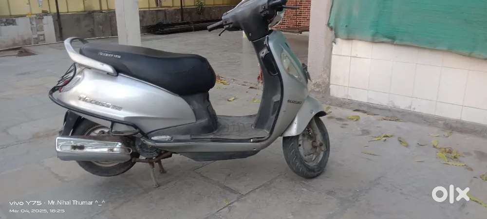 Scooty - Buy & Sell Second Hand Scooty in India, Used Scooters in India ...