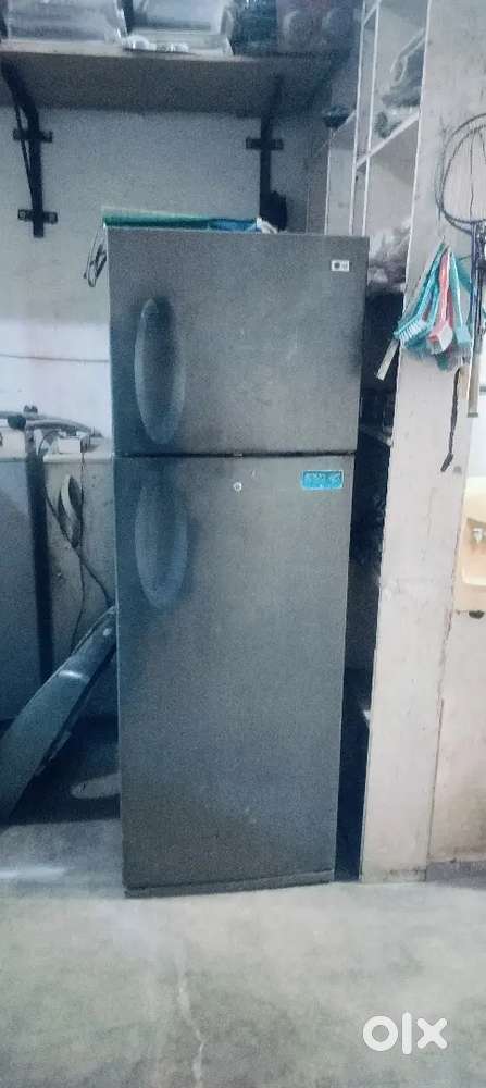 450 litter double door fridge LG company proper working condition ...