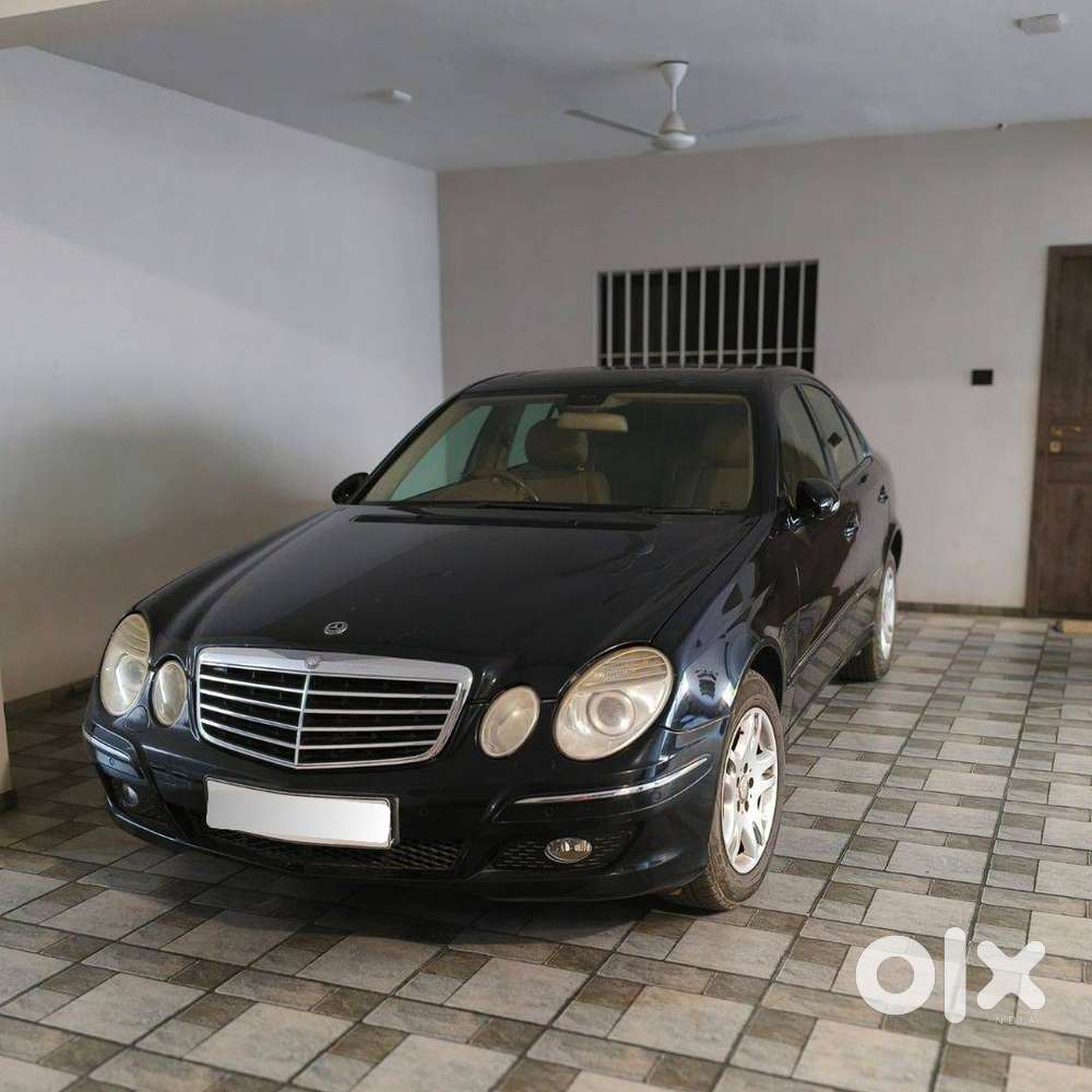 Mercedes-Benz E230 W211 – Timeless Elegance | Only 57,000 KM - Cars - 1809730864