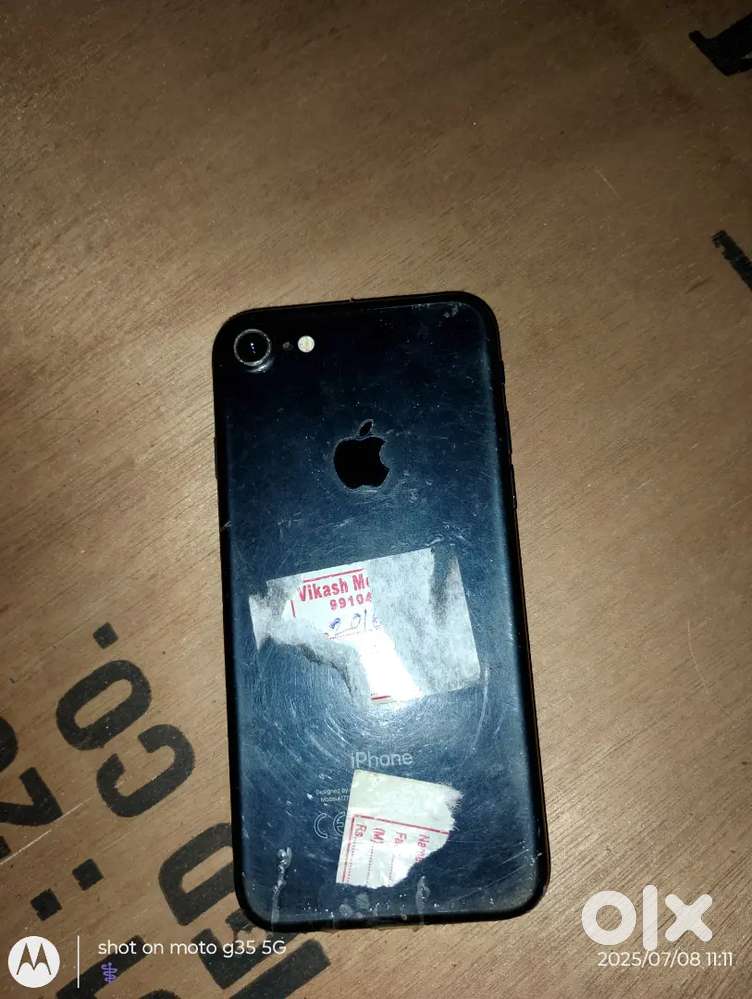 I phone 7. Jet black 128 GB - Mobile Phones - 1812768794