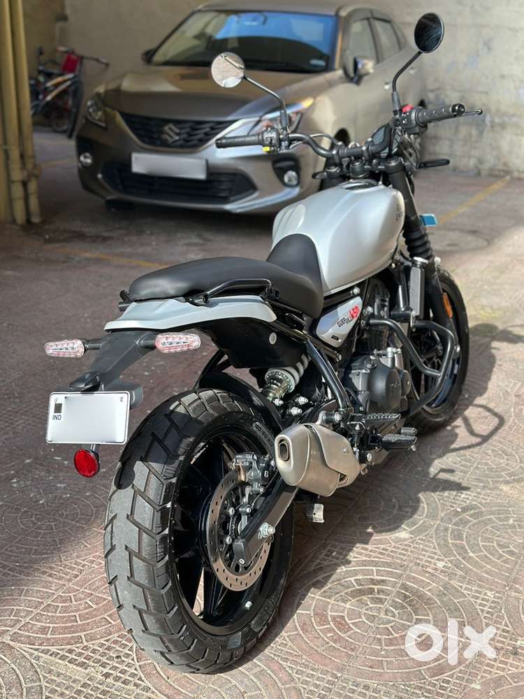 Brand New Royal Enfield Guerrilla 450 Smoke Silver - Motorcycles - 1811285179