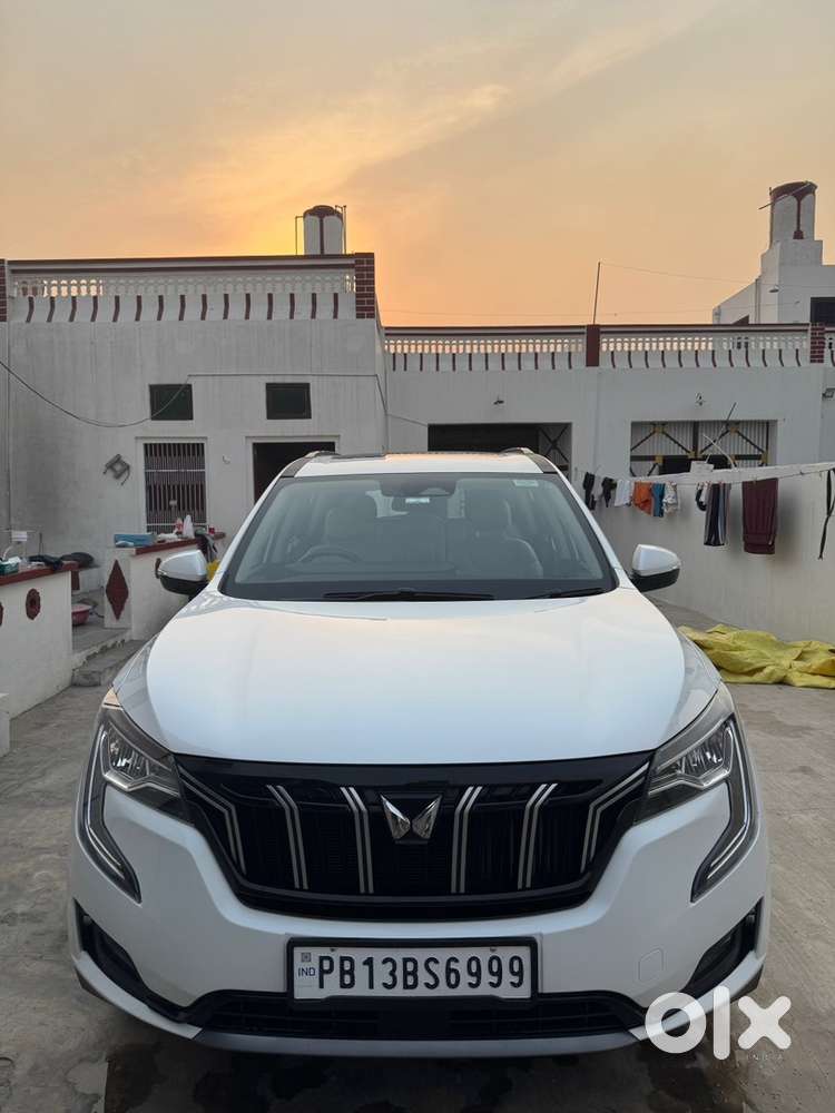 Mahindra XUV 700 - Cars - 1807084697