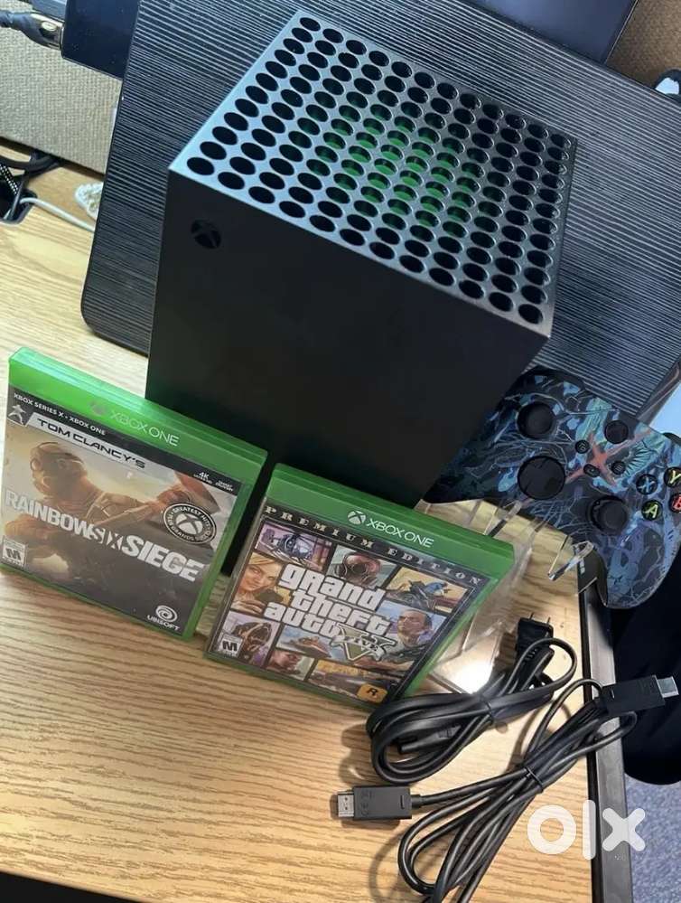 Xbox SeriesX w/Rainbow Six Siege, GTAV ,Custom Xbox Controller - Games ...