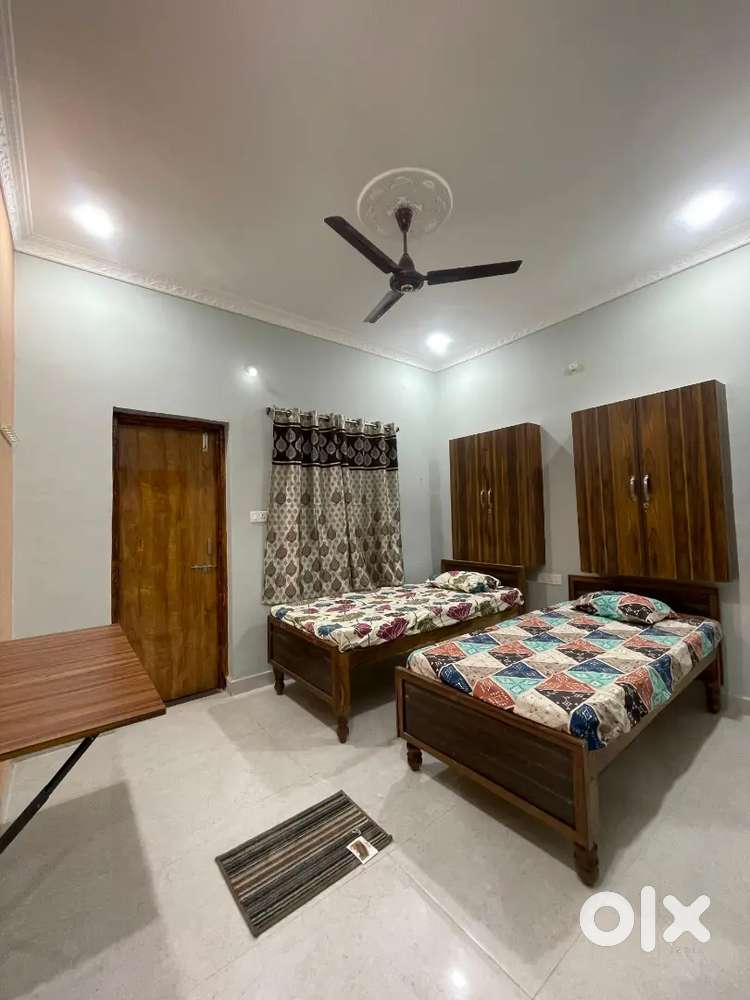 Pg and girls hostel (Bonisha Homes) - PG & Guest Houses in Santoshi ...