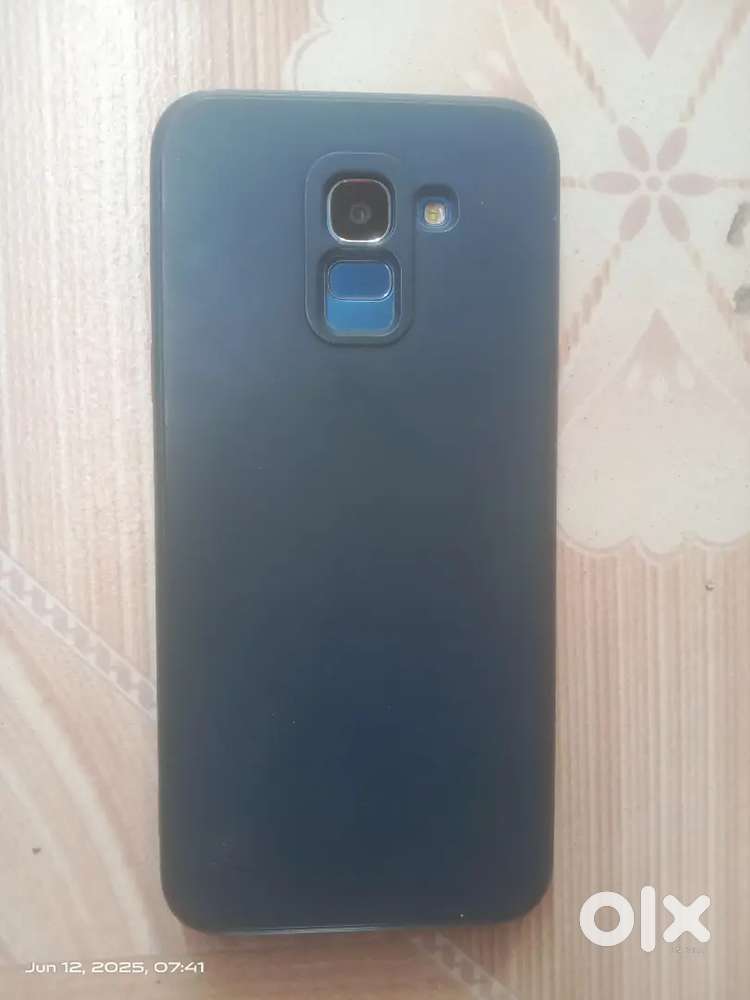 Samsung Galaxy j6 - Mobile Phones - 1809928363