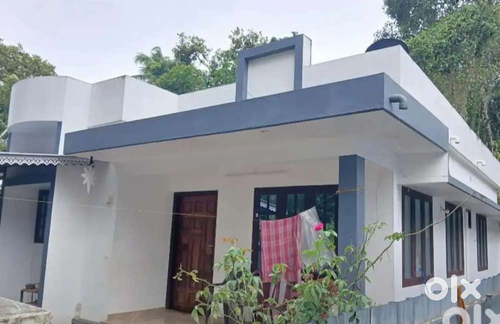 House near Cherthala KVM Hospital കിഴക്കുവശം Nh 1km - For Sale: Houses & Apartments - 1808797748