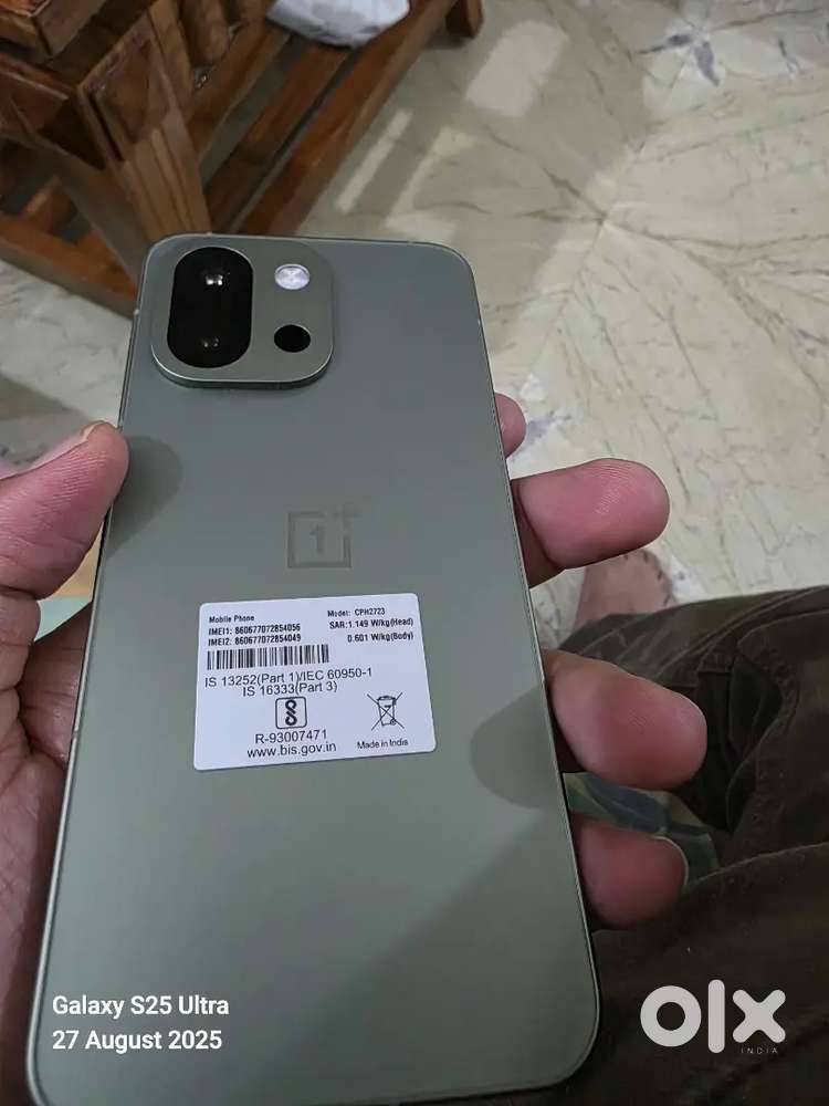 One plus 13s green 5g 12gb 256gb 20 days old in mint condition - Mobile ...