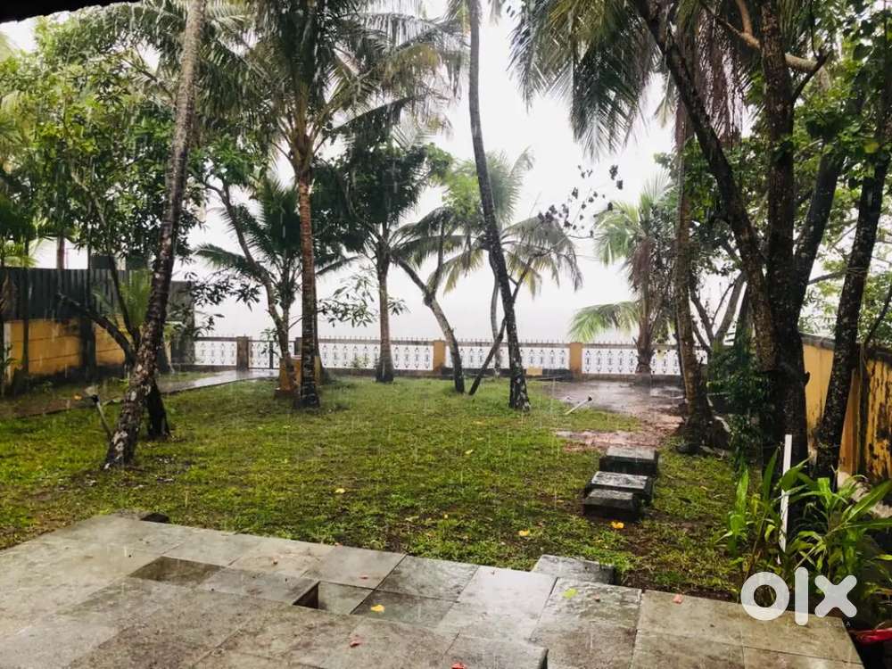 5BHK Luxury Aesthetic Waterfront villa in Panangad, Kochi - For Sale ...