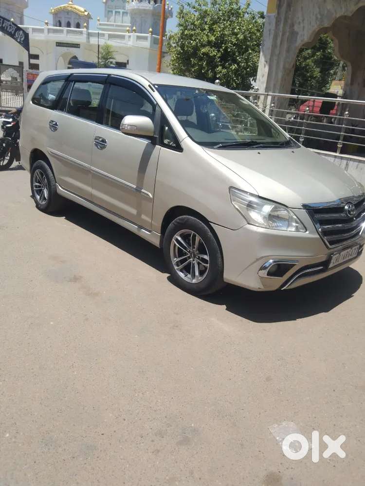 Toyota Innova 2013 Diesel 210000 Km Driven - Cars - 1818594372