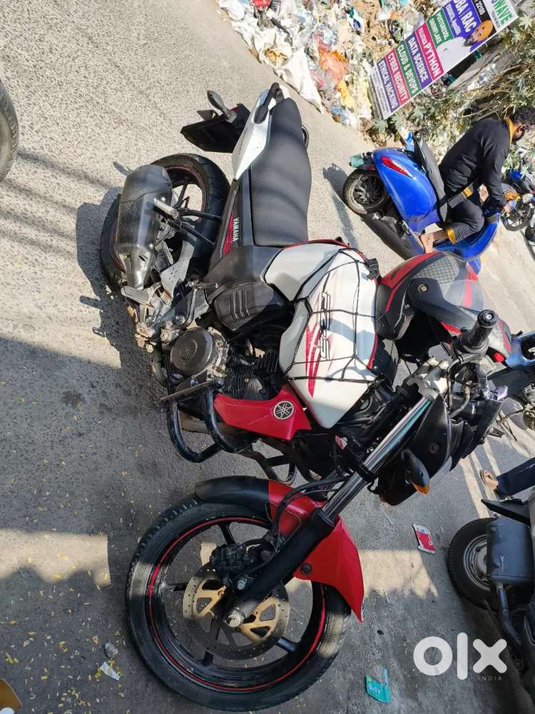 FZ s V1 Sports white - Motorcycles - 1805140712