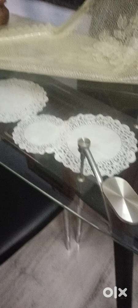 Damro glass dyning table, with under rack - Kitchen & Other Appliances ...