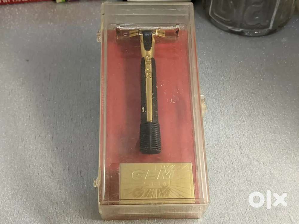 Gem Gold Push Button Vintage Single Edge Safety Razor Set In Case in ...