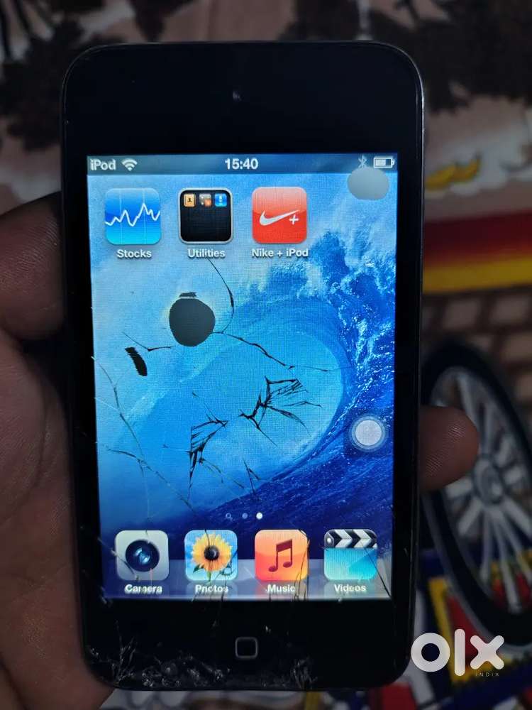 Apple ipod touch 4th generation - Mobile Phones - 1800870521