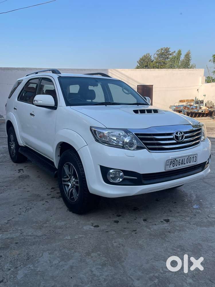 Toyota Fortuner 2015 Automatic 4by4 model Diesel 137000 Km Driven ...
