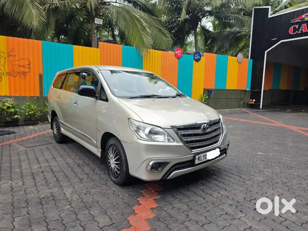Toyota Innova 2013 Diesel Good Condition - Cars - 1826311575