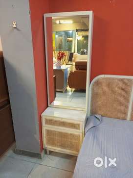 Olx second hand dressing table store