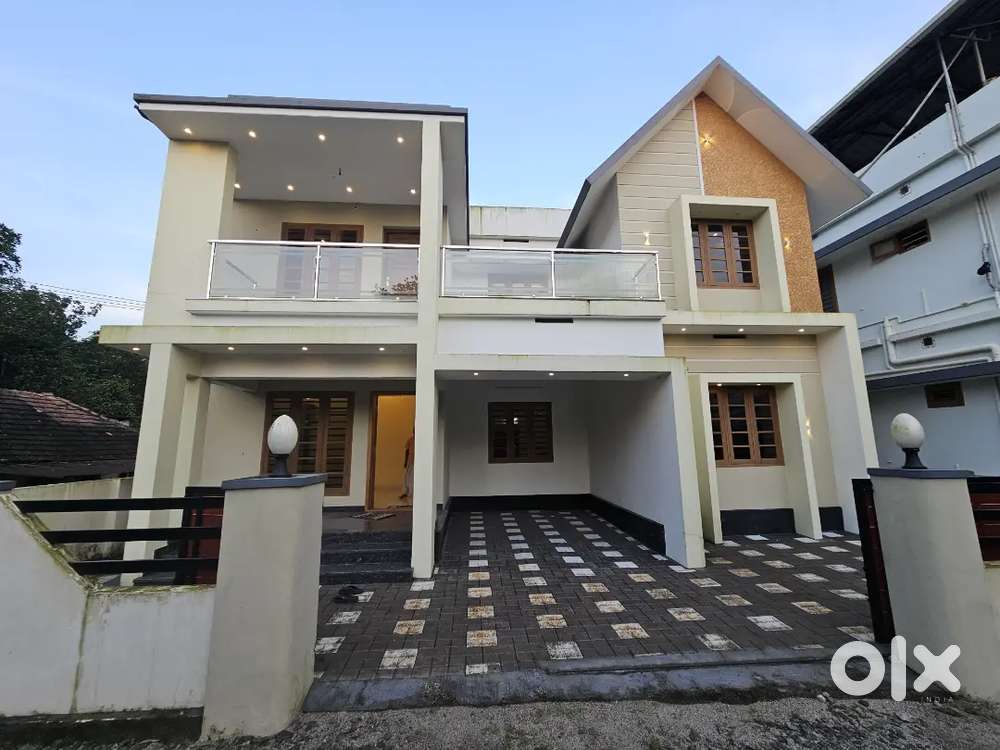 Aluva nalam mile 4.9cent house for sale - For Sale: Houses & Apartments ...