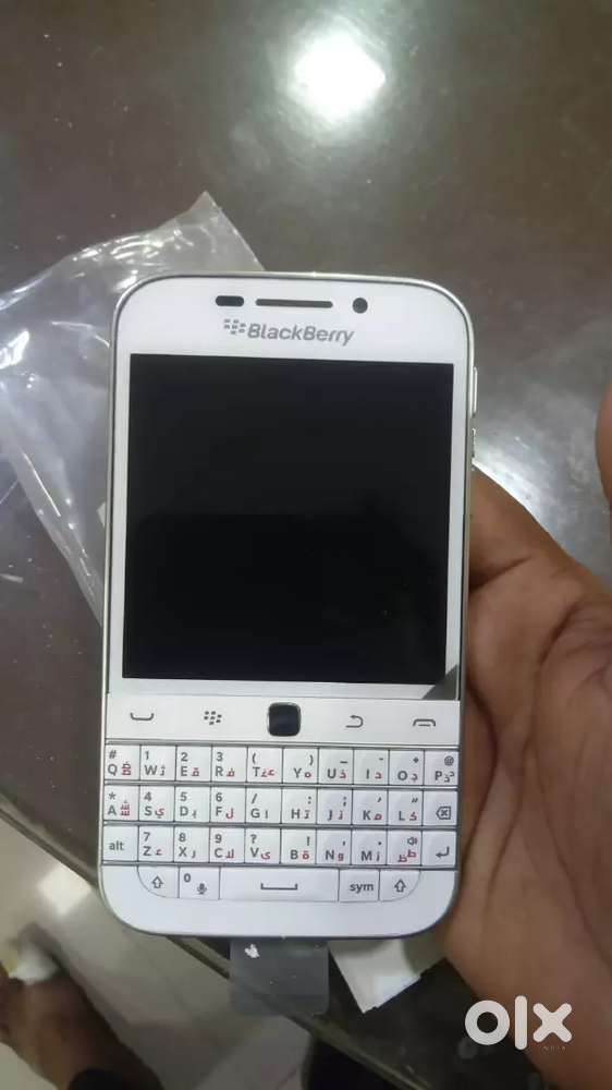 100%Original Blackberry Classic Q20 4G Brand New Box Pack - Mobile ...