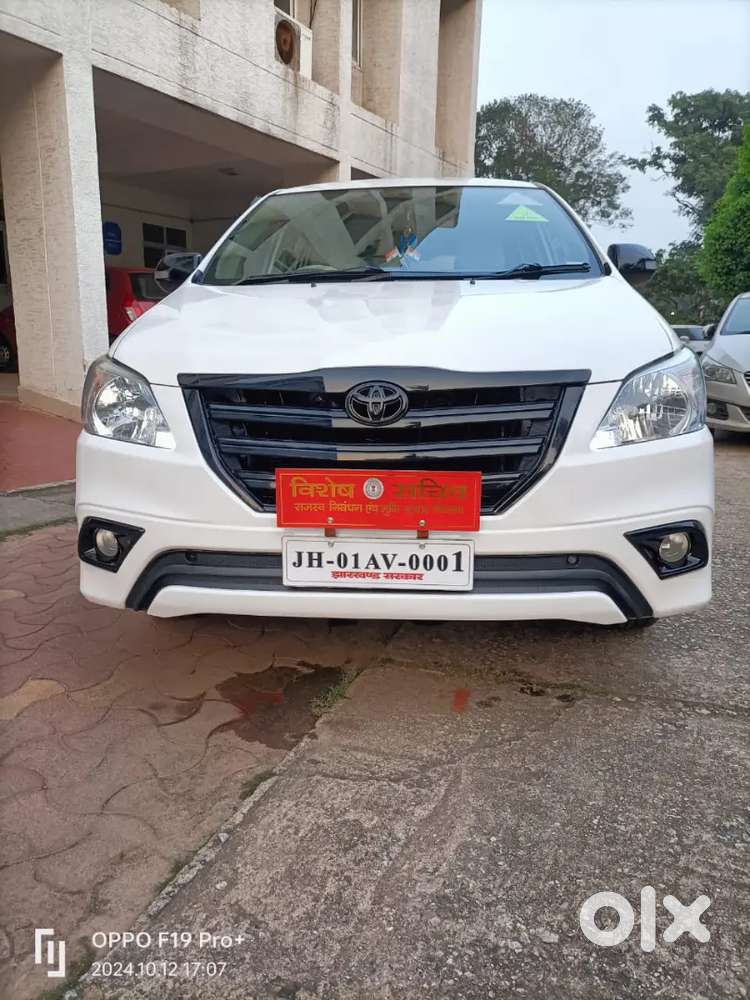 Toyota Innova 2012 V Model Diesel with VIP Number JH AV 0001 Km 16000 ...