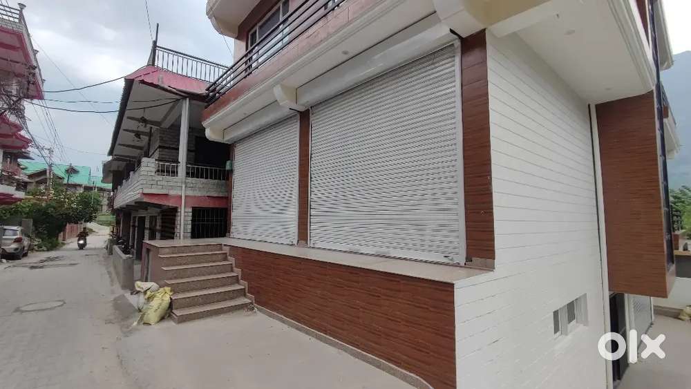 Office/store/shop for rent newly constructed 24ft front and 16ft back ...