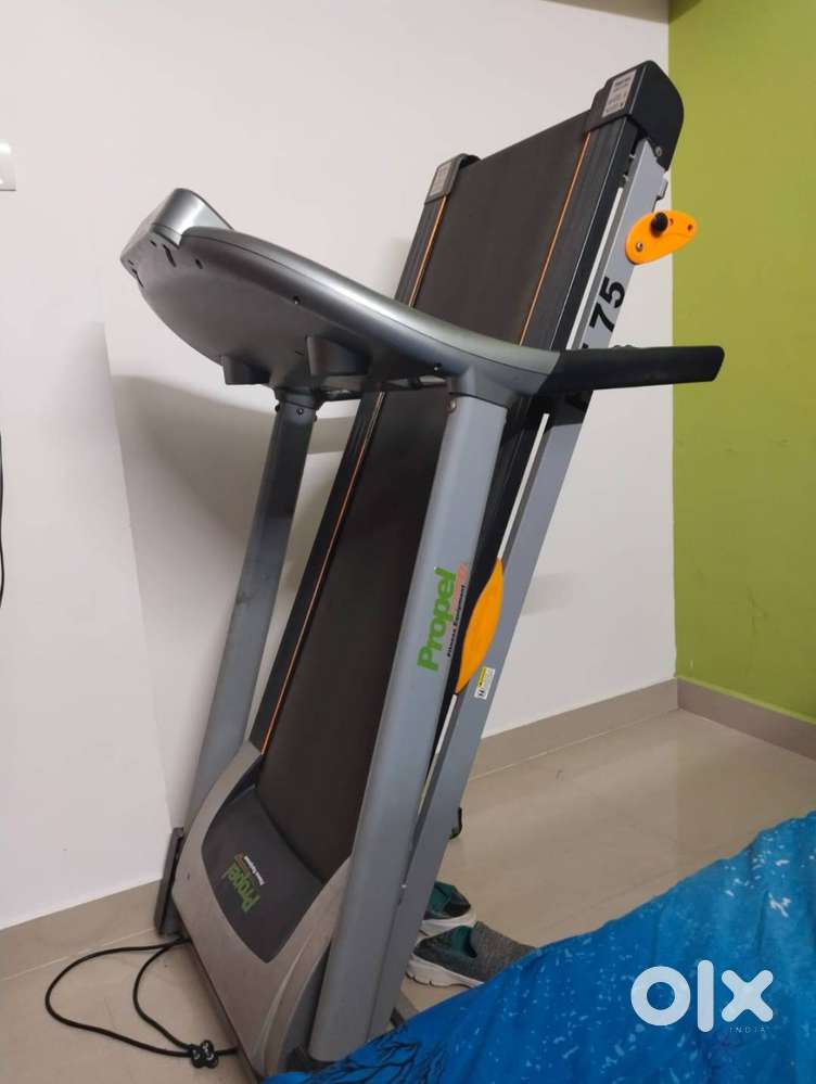 Thread mill - Gym & Fitness - 1801596712