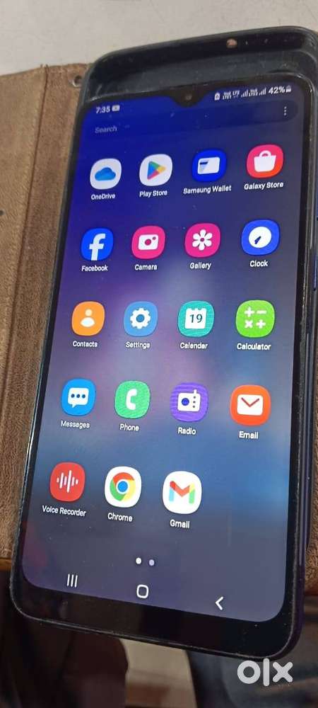 All in good conditions free with flip cover - Mobile Phones - 1794335184