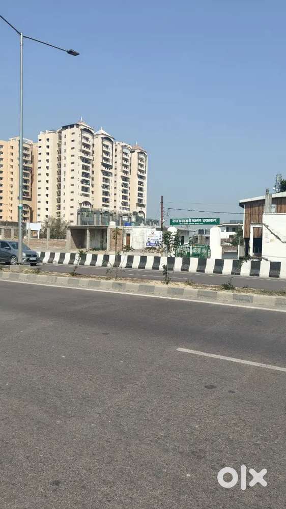 80 gaj plot society k andar Kalyanpur Metro K pass, ALEMKO k andar ...