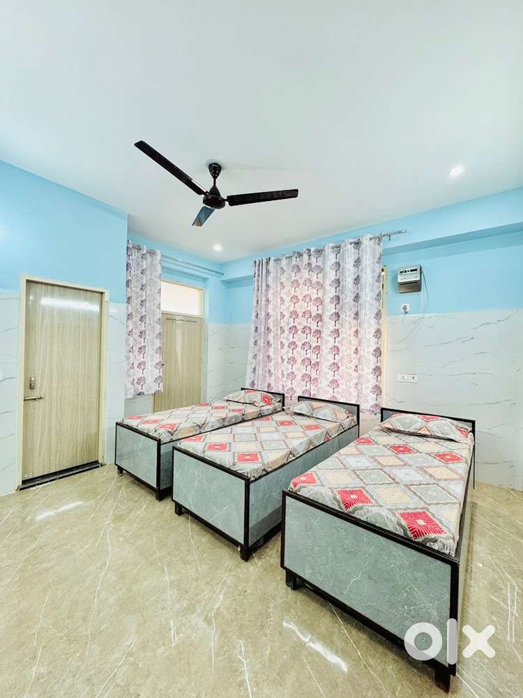 Premium Pg Available For Boys, Girls & Couples - PG & Guest Houses ...