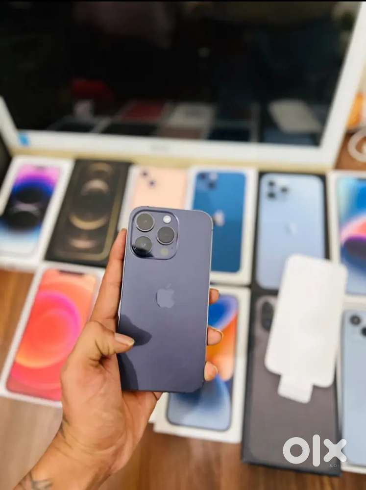 Selling an Apple iPhone 14pro with 256 gb storage in deep purple color ...