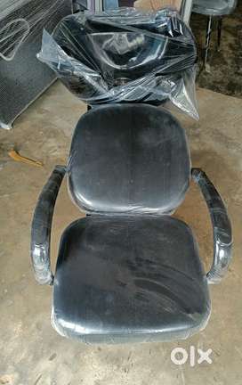 Shampoo Chair in Gurgaon Free classifieds in Gurgaon OLX
