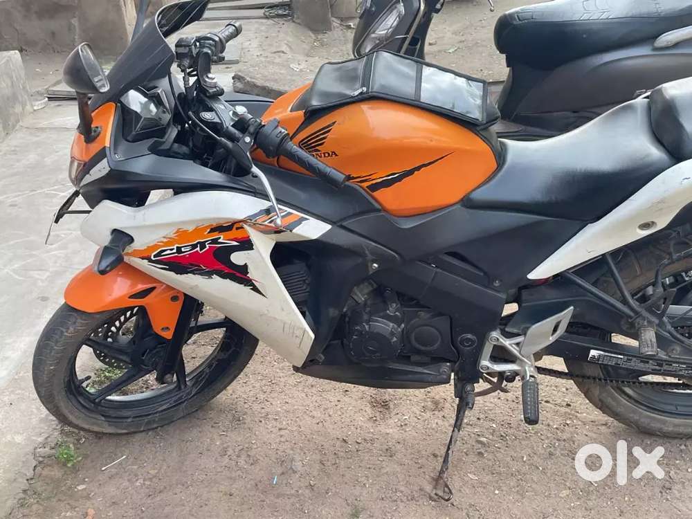 Honda CBR 150R - Motorcycles - 1828784832