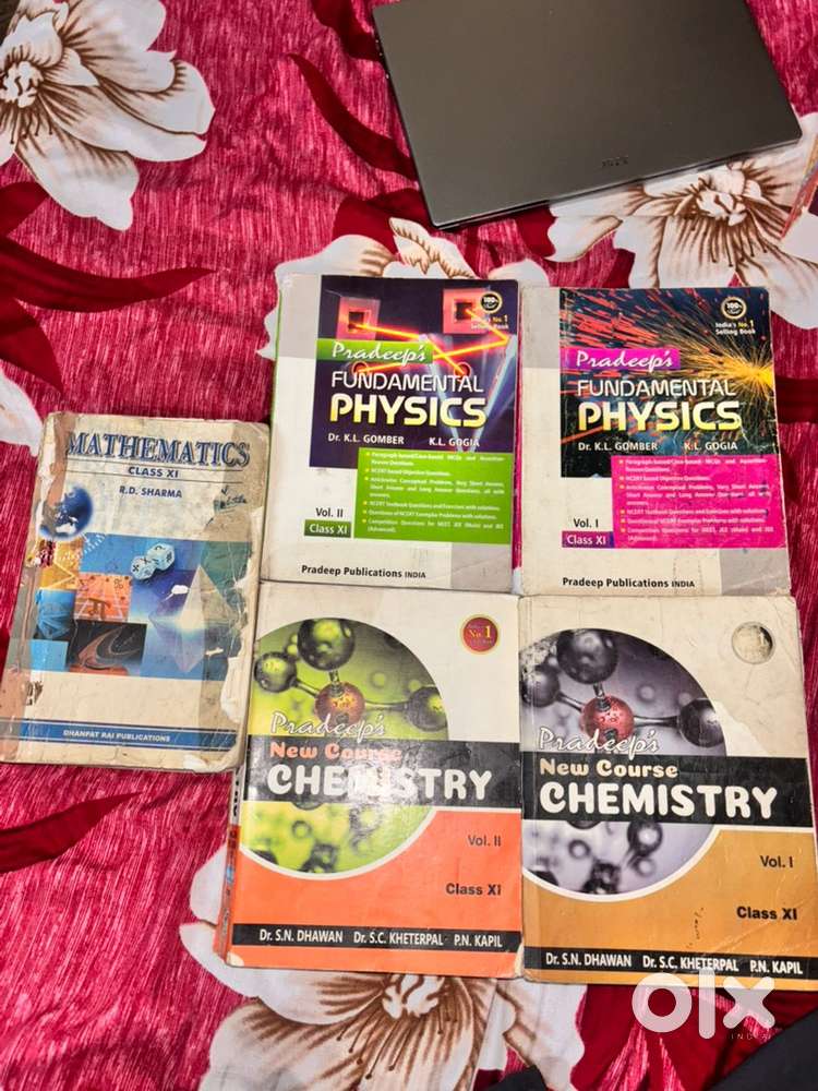 Class 11 pradeep physics , pradeep chemistry & rd sharma maths - Books ...