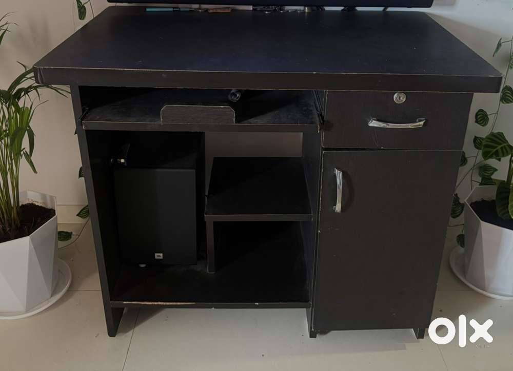 Computer desk tables for sale - Other Household Items - 1813038558