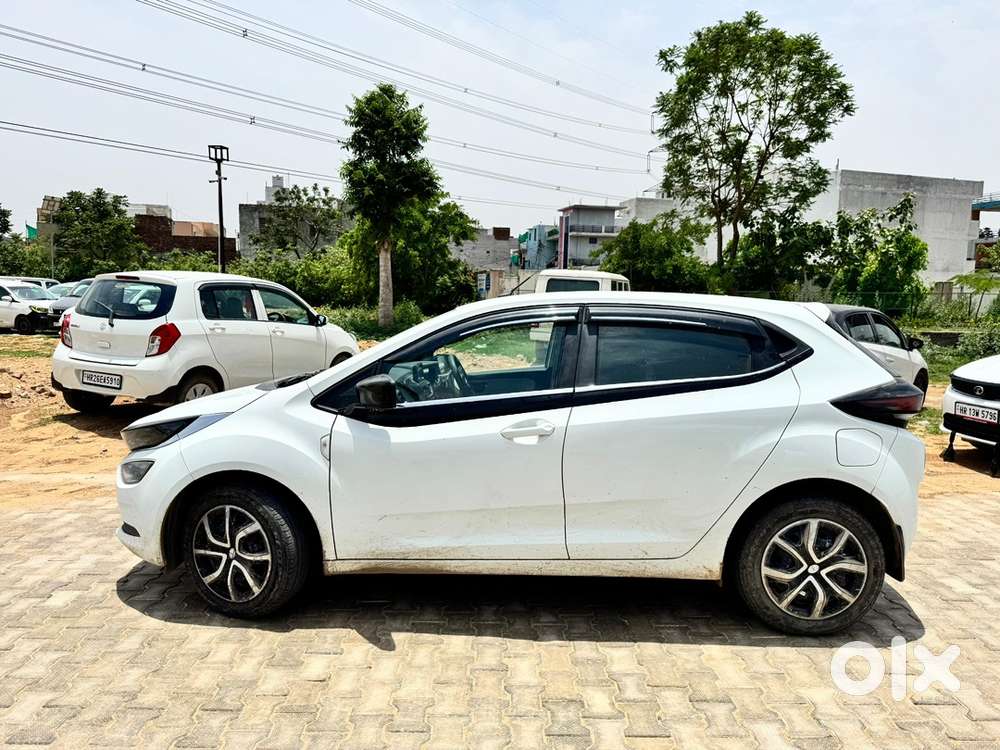 Tata Altroz 2023 CNG & Hybrids 34500 Km Driven - Cars - 1825019789