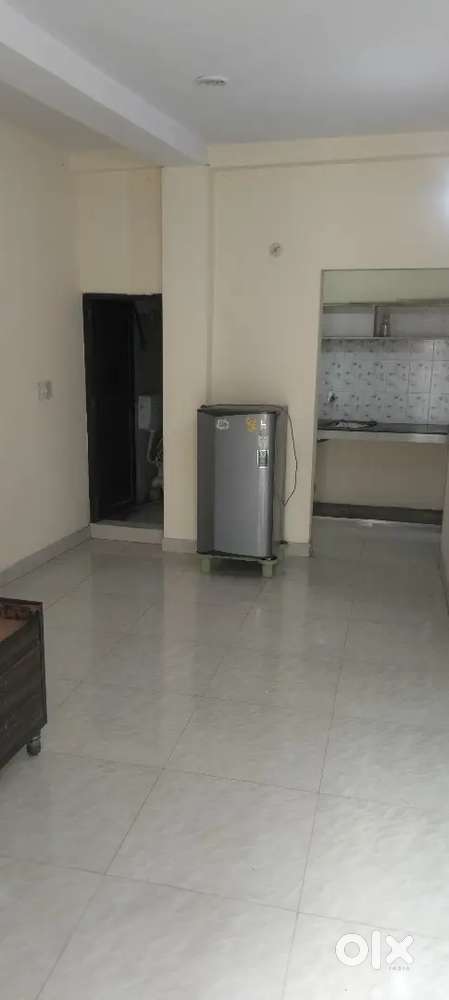 One room set with bed almirah freez in mayur vihar extension - For Rent ...